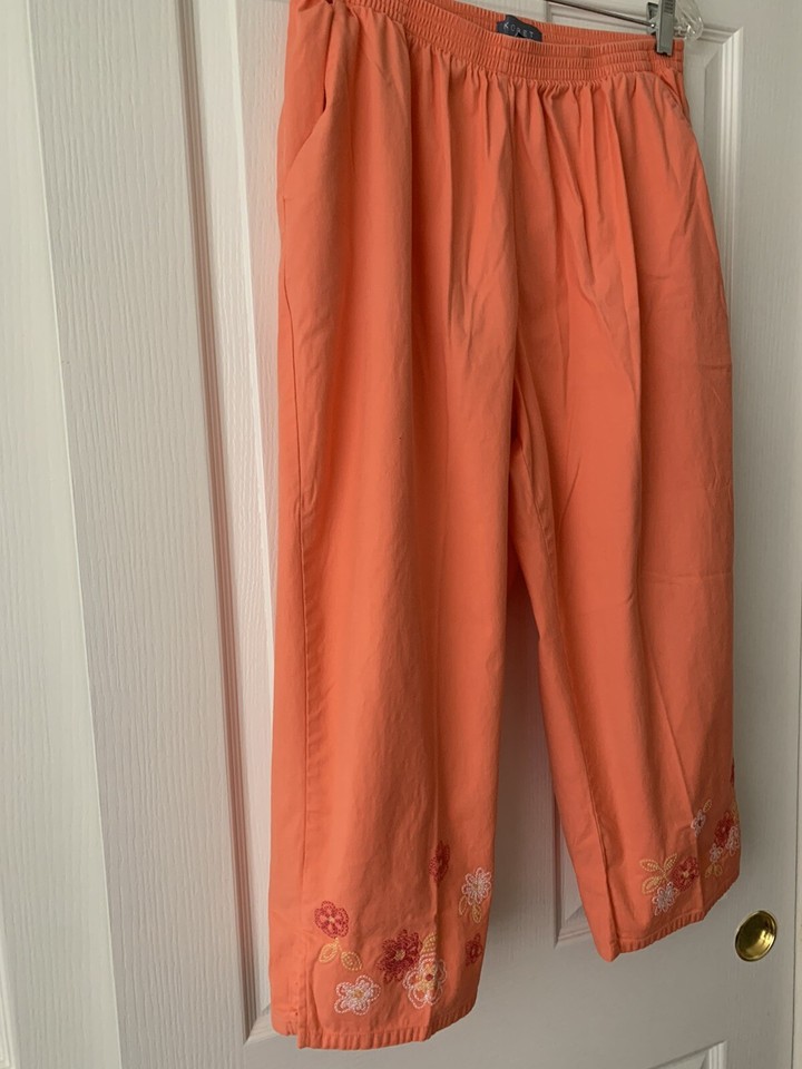 KORET PRETTY ORANGE COTT/SPANDEX EBROIDERERED ELASTIC WAIST CAPRI PANTS ...