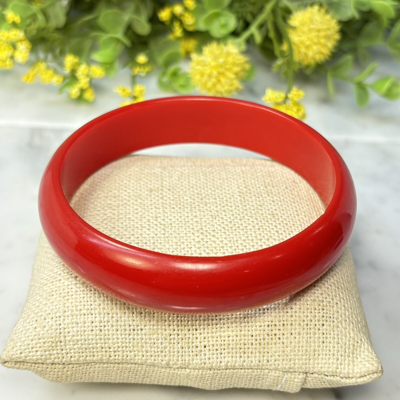 Antique 1940s Bakelite Bright Red 1/2” Wide Bangle Br… - Gem