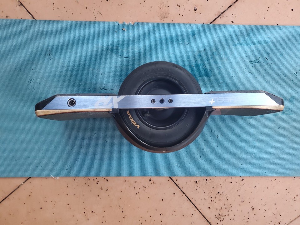 Onewheel XR +, Great Condition, Black Wheel Guard And Black Handle. 171 ...