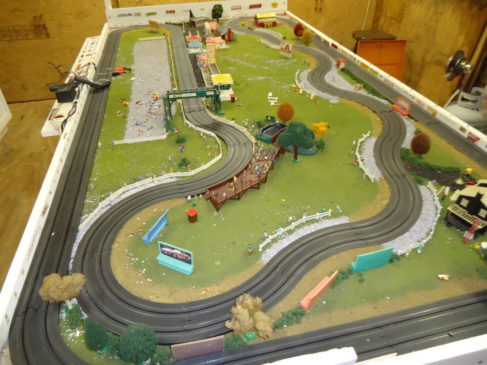 AFX slot car racing Layout Racetrack SPRINGFIELD, MO. Vintage Aurora ...