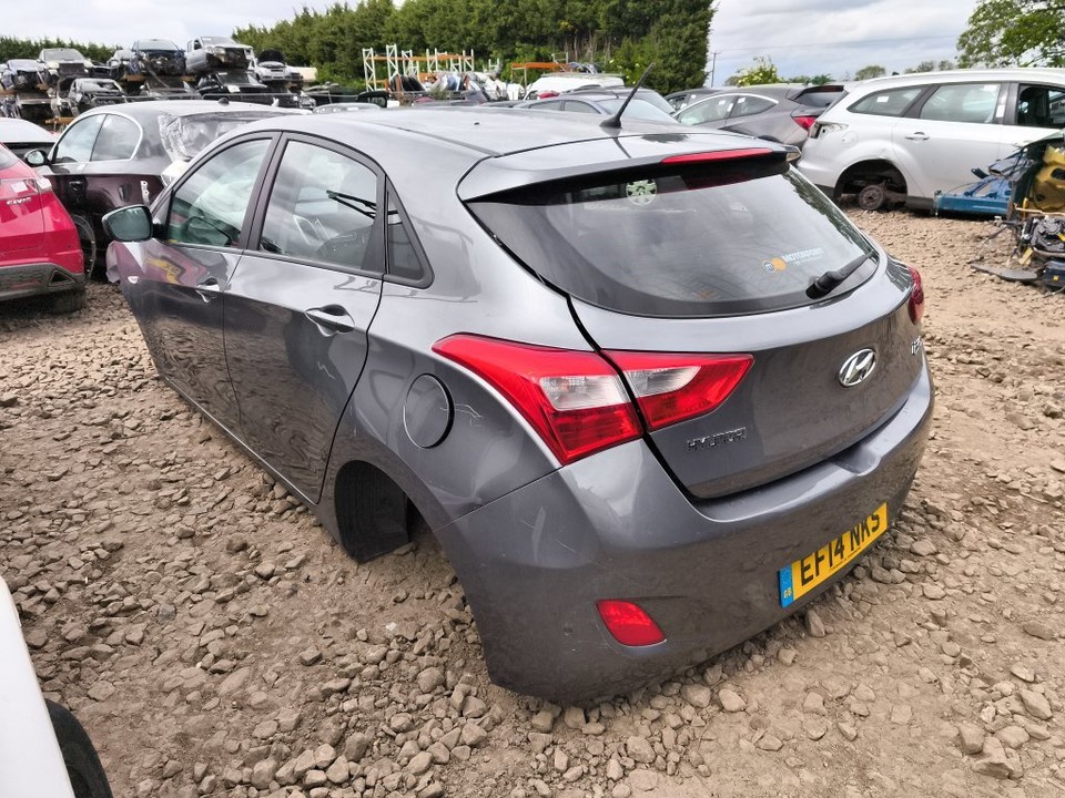 HYUNDAI I30 2011-2015 QUARTER PANEL WINDOW (REAR DRIVER SIDE) | eBay UK