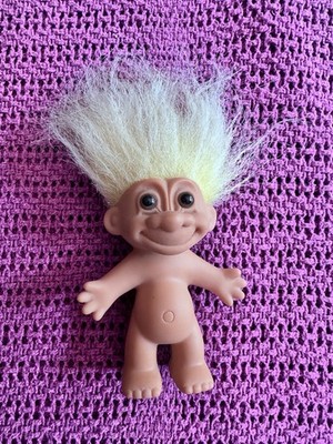 Vintage 4” Russ Berrie Troll Doll Yellow Hair Brown Glass Eyes Doll ...