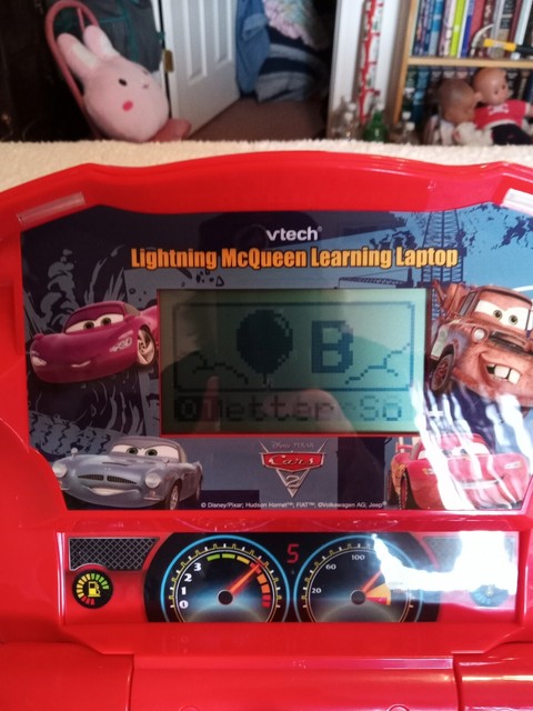 VTech Disney Pixar Cars 2 Lightning McQueen Learning Laptop in Hand to ...