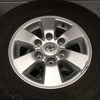 Toyota Hilux SR5 2009-2010 Genuine 15x7 Alloy wheels/rims with 50-60% ...