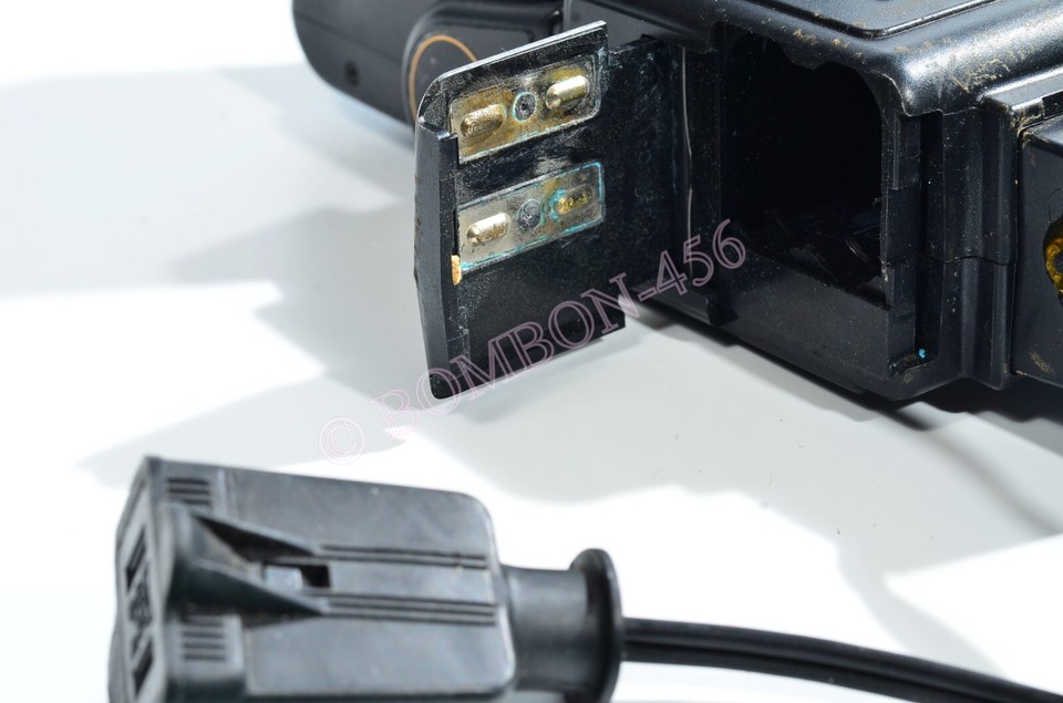 SUNPAK 120J PRO. NO BULB/REFLECTOR INCLUDED. GLUED, NO SWIVEL. WORKS ...