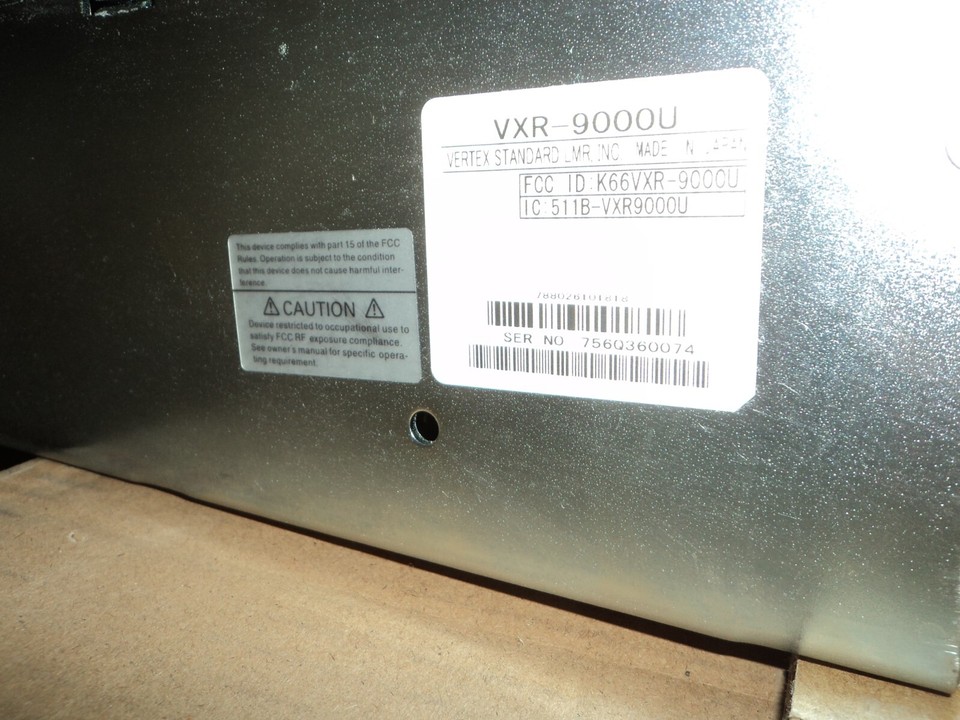 Vertex Standard VXR-9000U UHF Two Way Radio Repeater with Power supply ...