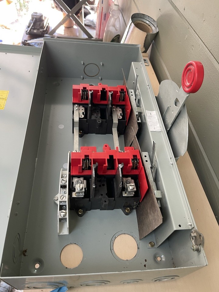 Eaton Double Throw 100 amp Safety Switch NPS. Generator transfer switch ...