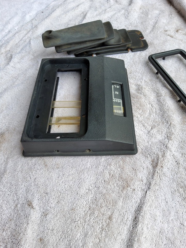 1981-87 CHEVY C10 SUBURBAN SQUARE BODY PICKUP FACTORY 4X4 SHIFTER ...