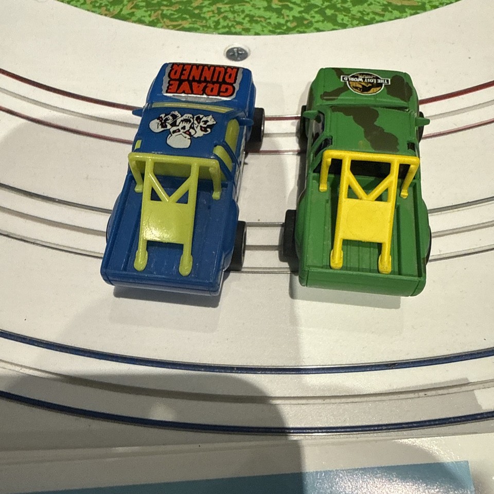 Tyco Grave Runner & Tyco The Lost World Jurassic Park Pick Up Trucks | eBay