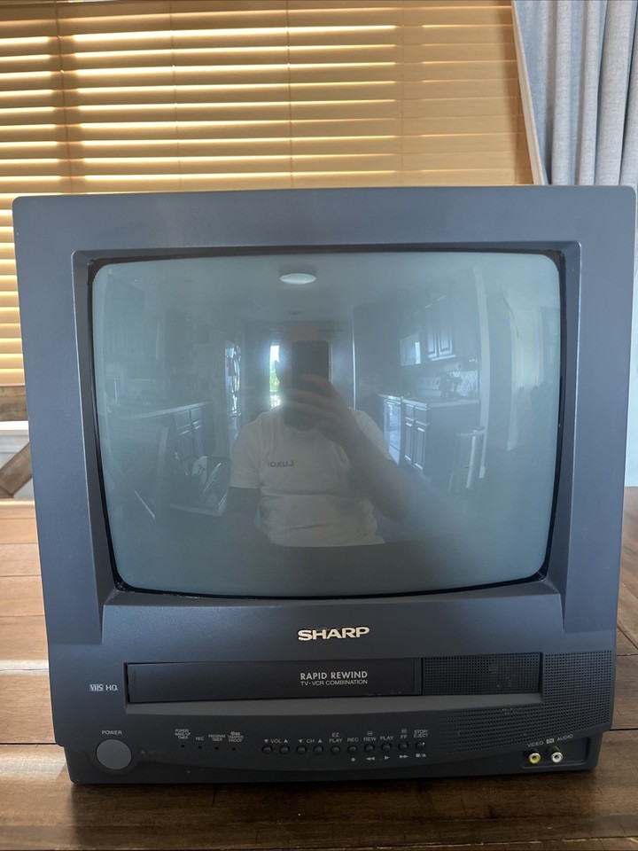 Sharp 13" TV VCR Combo VHS 13VT-N100 Retro Travel Game CRT TV With ...