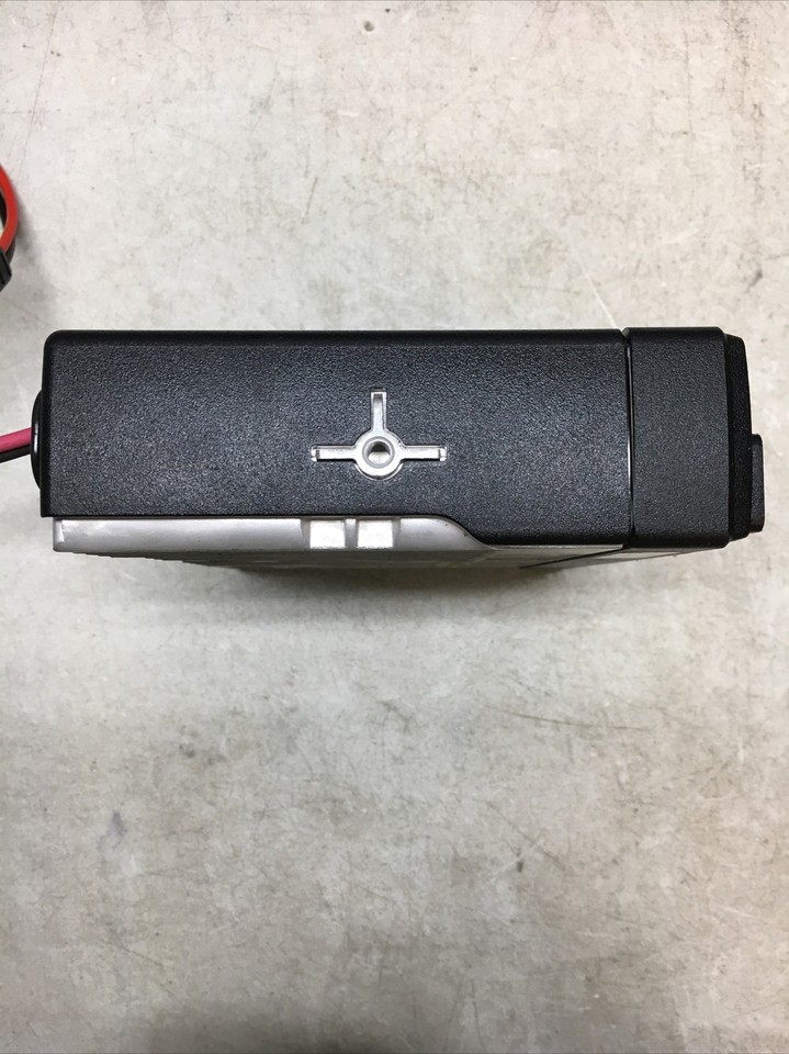 Motorola XPR2500 MOTOTRBO UHF 403-470 MHz 128ch mobile radio ...