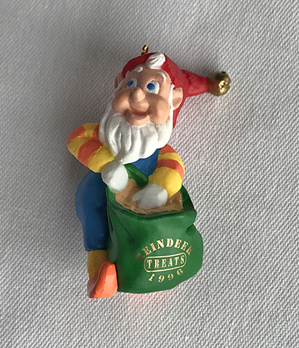 1996 Rudolph's Helper ~ Elf Feeding Reindeer ~ Hallmark KOC Ornament | eBay