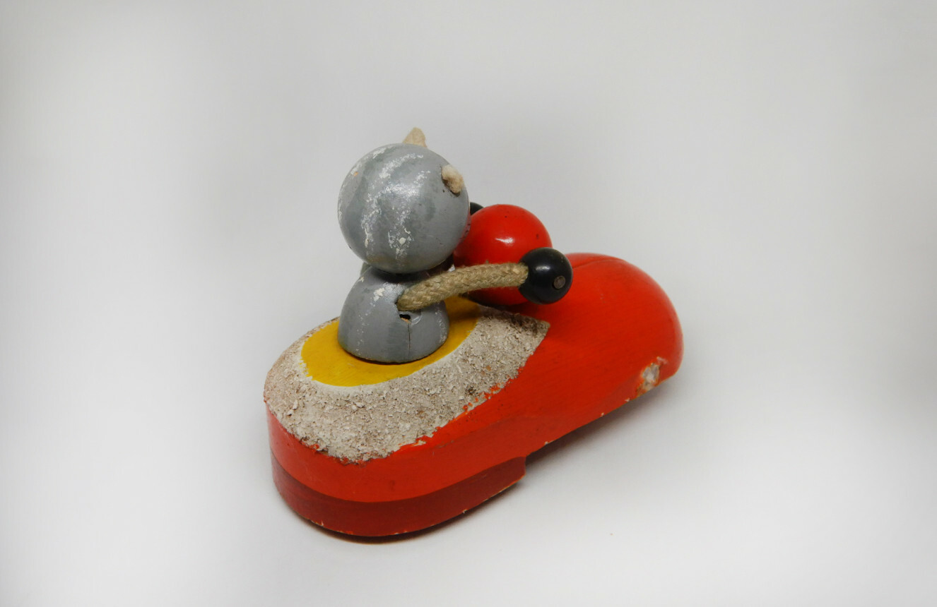 Vintage Wooden Mechanical Toy Cat Driving Shoe Metal Mechanism Working ...