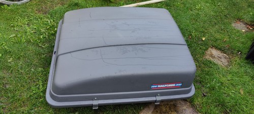 halfords karrite roof box approx. 110 long 100 wide and 45 deep in cms ...