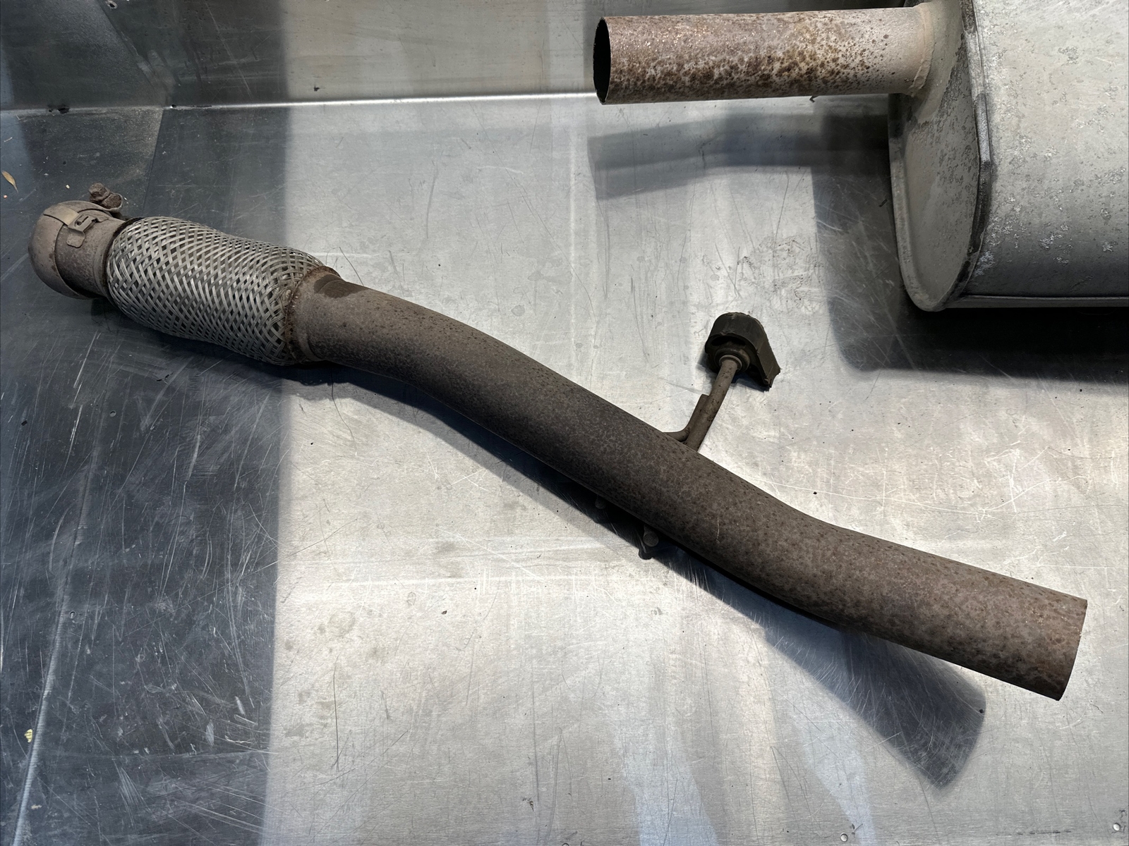 2014-2019 Chevy Silverado GMC Sierra GM OEM Muffler & Exhaust Assembly ...