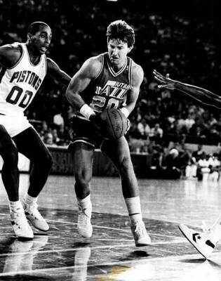 Bobby Hansen Utah Jazz dribbles the ball during a game 1987 Old Photo ...