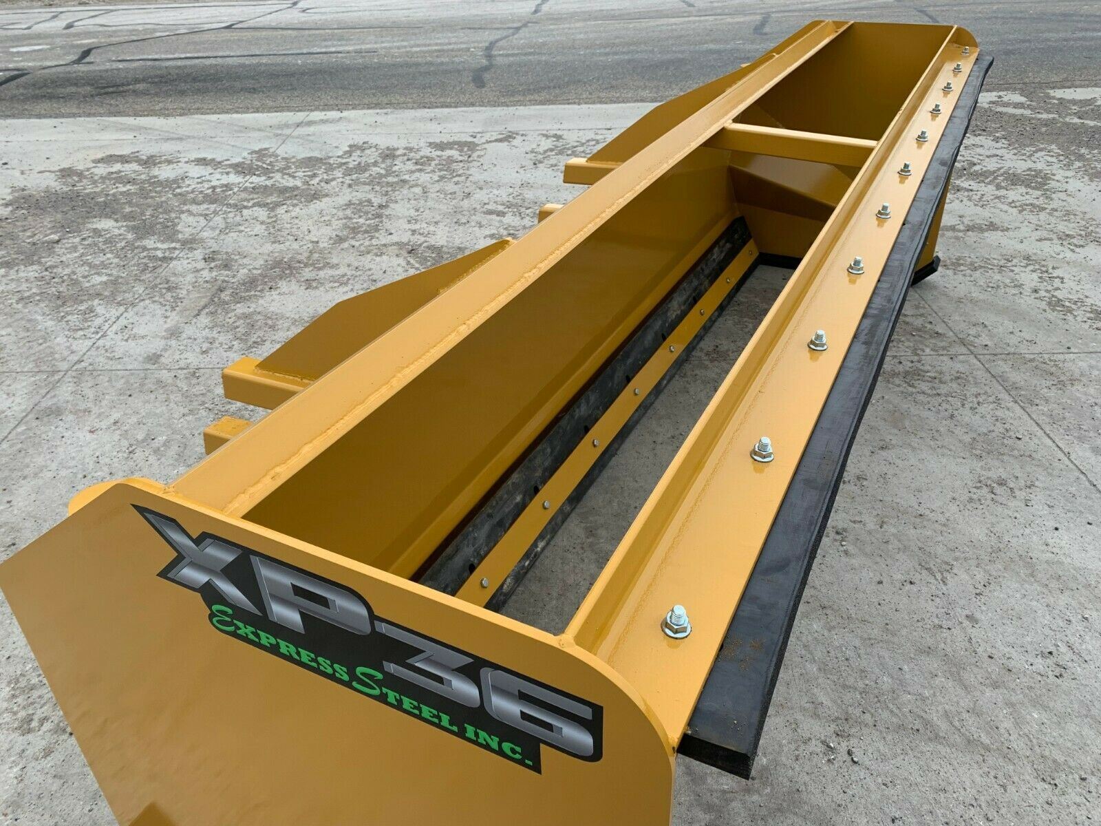 10' XP36 CAT YELLOW SNOW PUSHER W/PULLBACK BAR - Backhoe Loader - FREE ...