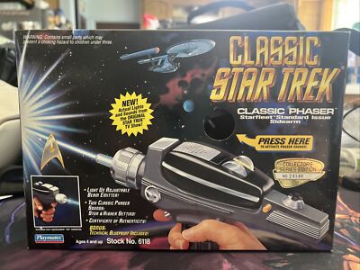 Classic STAR TREK Classic Phaser Starfleet Standard Issue Sidearm ...