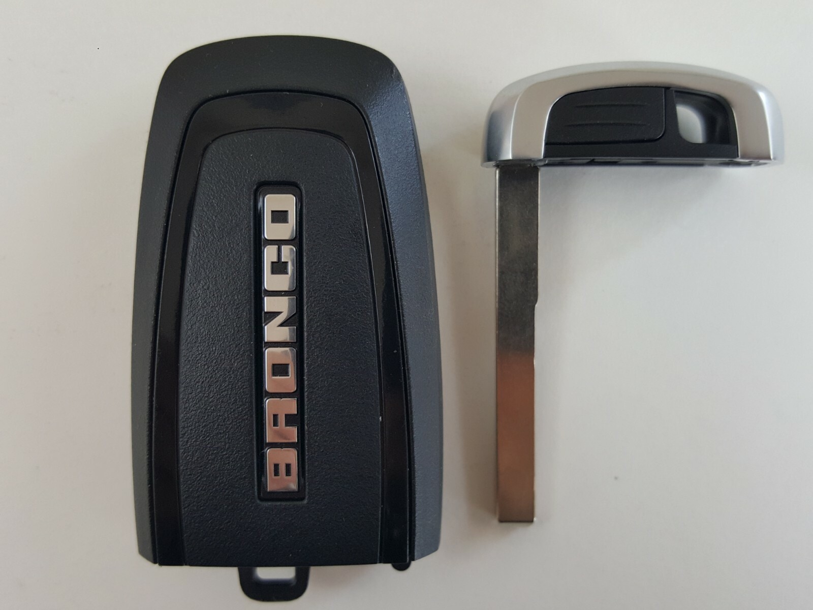 ORIGINAL FORD BRONCO 21-24 OEM SMART KEY LESS ENTRY REMOTE FOB BLANK ...