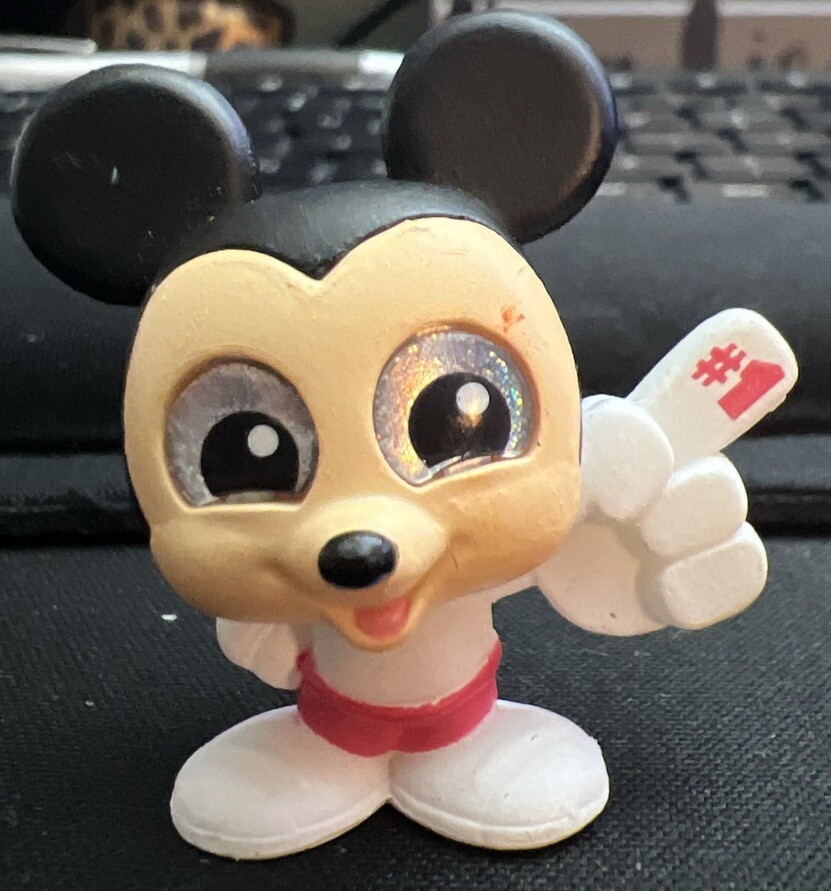 Disney Doorables Academy Ultimate Pep Rally Surprise Mickey Mouse ...