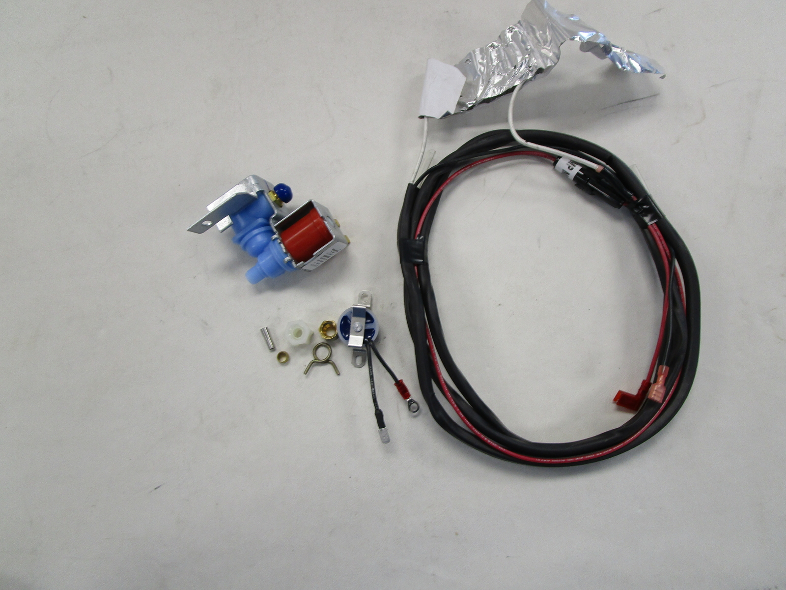 DOMETIC EATON ICE MAKER WATER VALVE KIT 3108706.9729 RV TRAILER | eBay