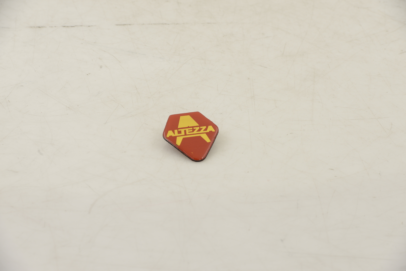 Front JDM Altezza Grille Emblem Red Badge For 2001-2005 Toyota Lexus ...