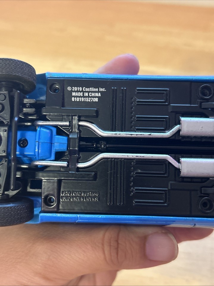 M2 Machines Muscle Parts 1970 Ford Mustang Boss 302 R74 1:24 | eBay