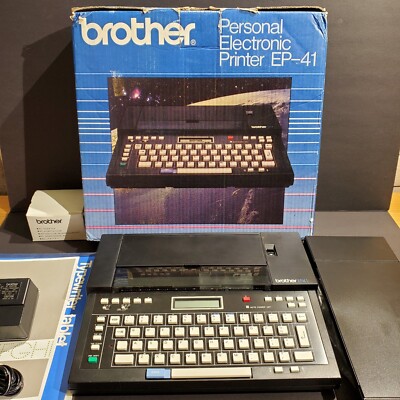 Typewriters & Word Processors - Portable Word Processor