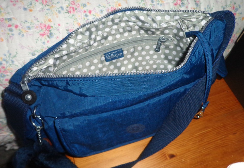 Kipling 14" x 8" Navy Cross Body Handbag With Monkey New Unused without ...