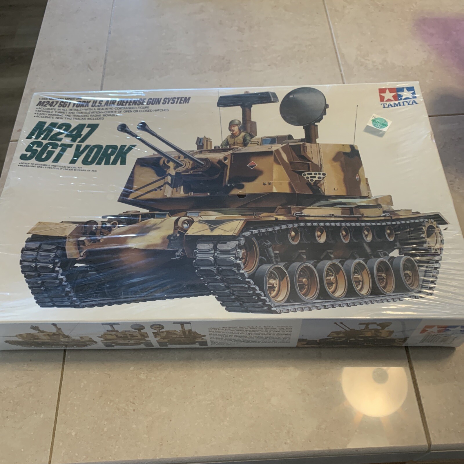 TAMIYA 1/35 M247 SGT York, US Air Defence Gun System, Kit # 35126, NEW ...