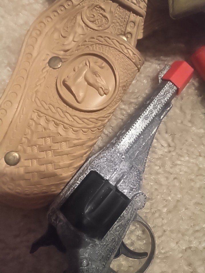 2 Vintage Edison Giocattoli Cap Guns And 1976 Gabriel Holster | eBay