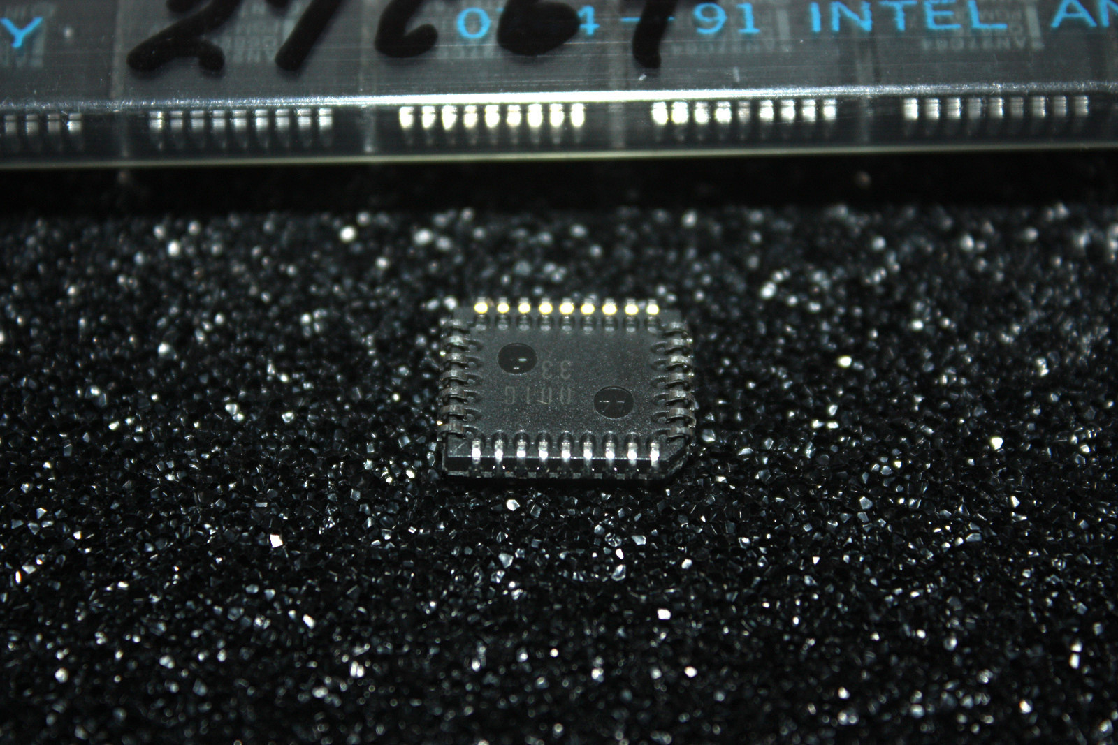 Intel N27C64 (8K x 8) CMOS OTP PROM, PLCC-32, 27C64 | eBay