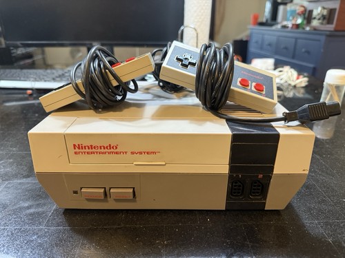 1985 Original NES Nintendo System Console Authentic & Clean ...
