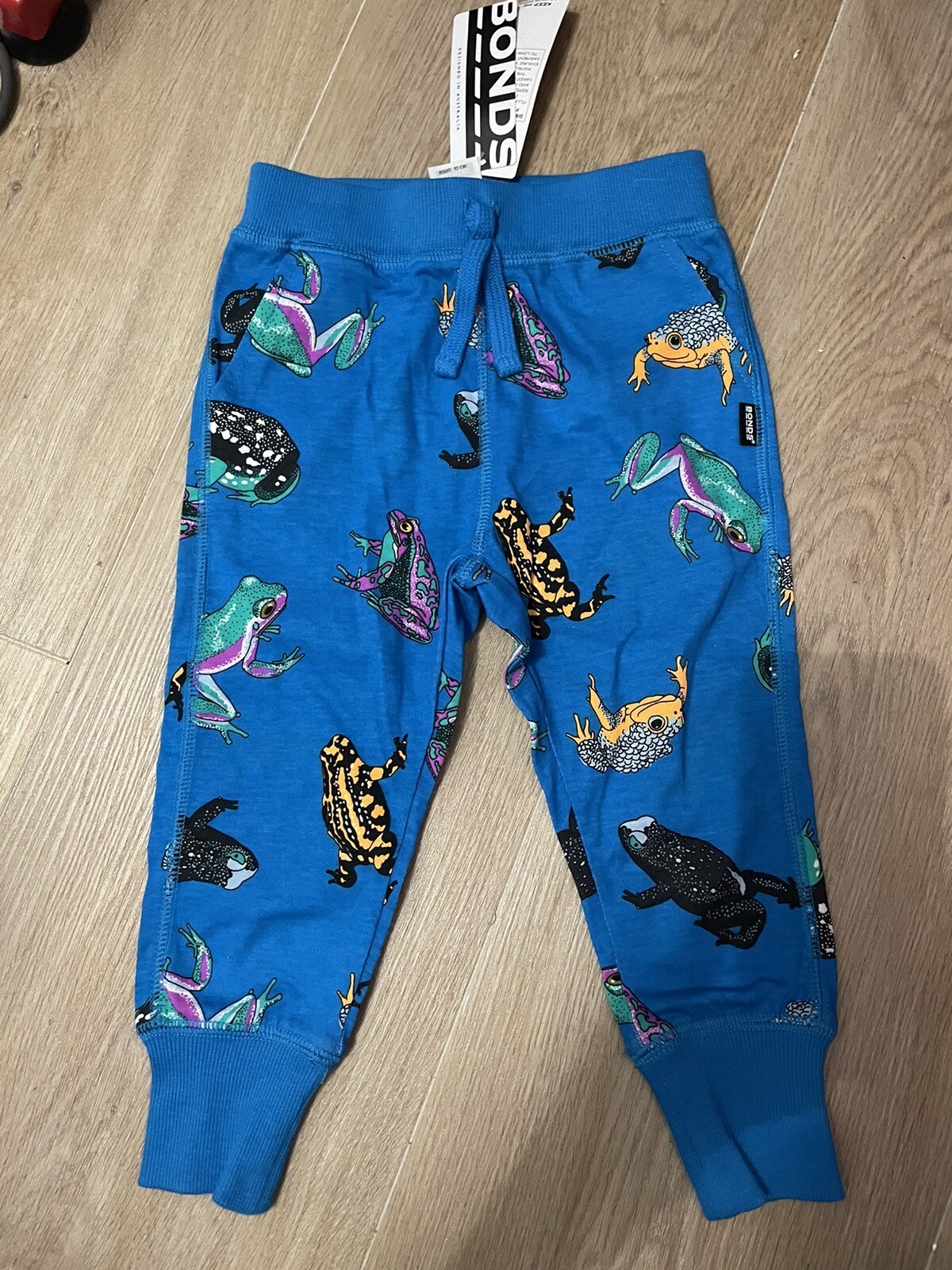 New Bonds Trackies Frogs. Size 2 | eBay