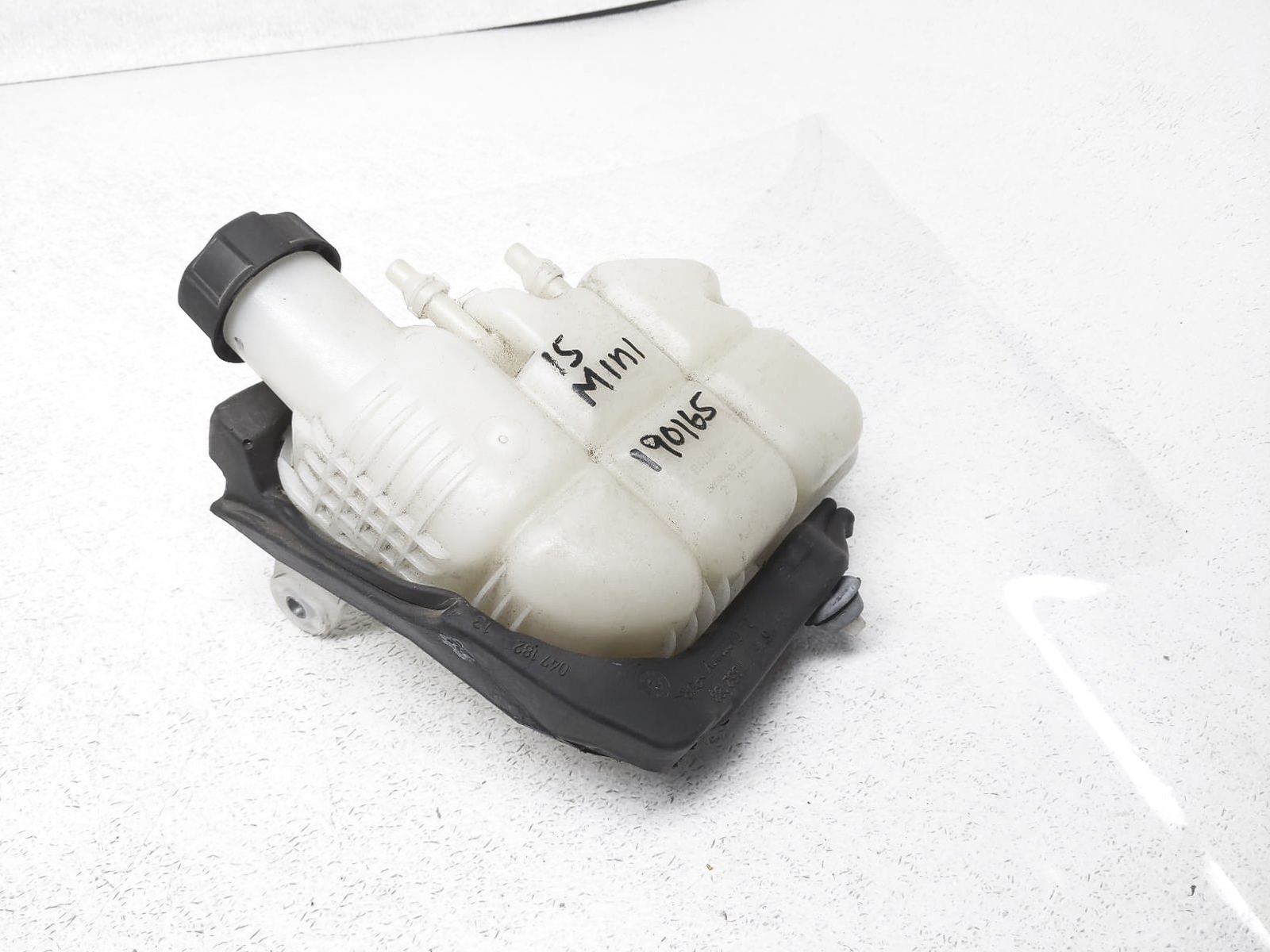 2014-2020 Mini Cooper Radiator Coolant Bottle Reservoir Tank 17-13-7 ...