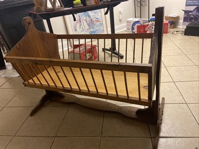 1800-1899 - Baby Crib