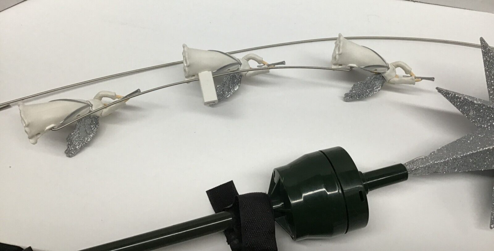 Cracker Barrel Mr Christmas Lighted Animated Flying Angels Tree Topper ...