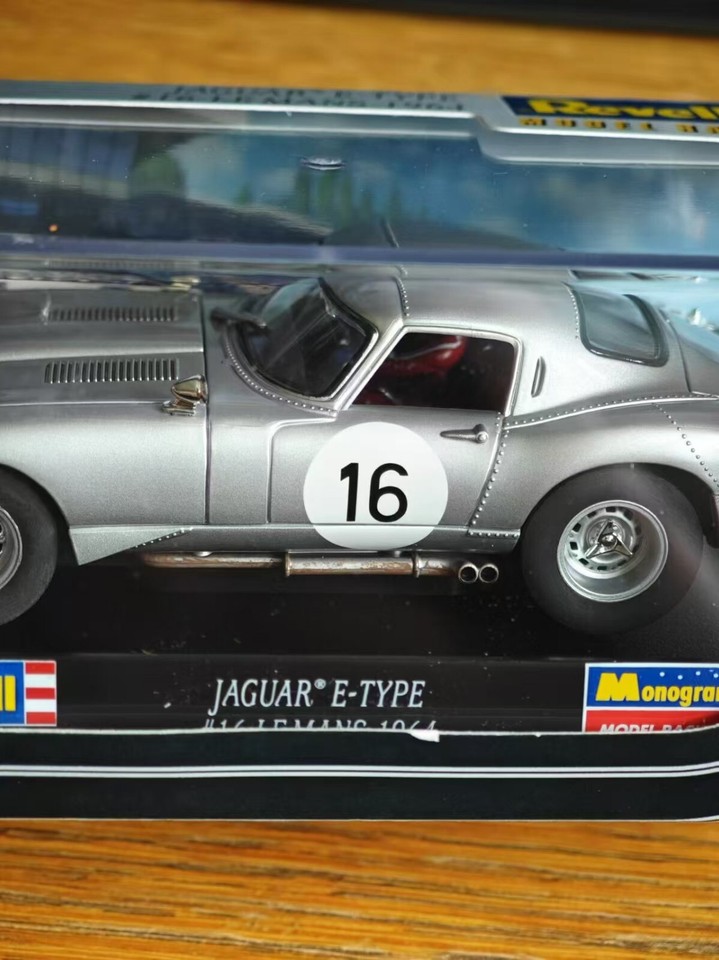 Revell 08359 Jaguar E Type Le Mans Silver #16 1:32 Scale Slot Car ...