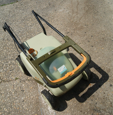 Neuton Lawn Mower Models The Neuton Battery Electric Mower Has Plenty