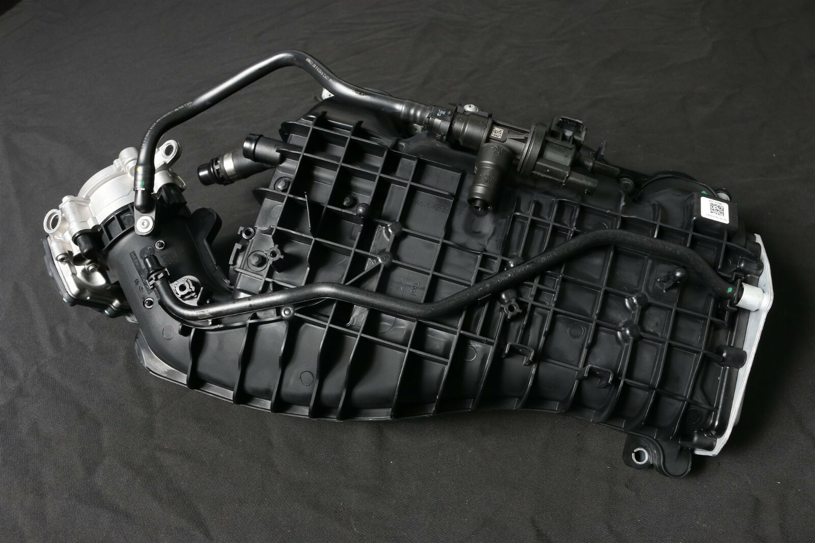 8603914 BMW 6er G32 630i 258PS 3er F36 430iX 252PS Inlet Manifold ...