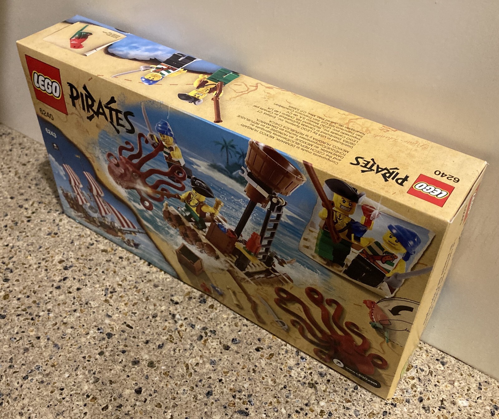 LEGO 6240 - Pirates - Kraken Attackin' - 2009 - NEW & Sealed - minor ...