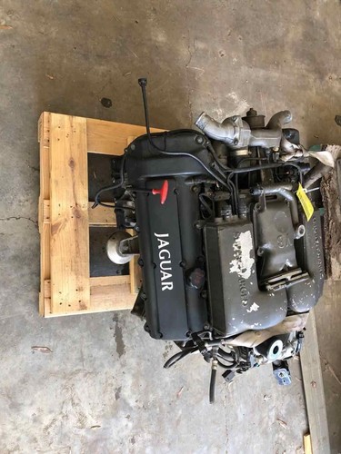 1999 JAGUAR XJ8 Sedan 4.0L 8 Cylinder Engine Motor (VIN 8 7th digit ...