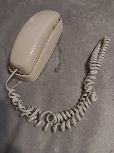 Vtg AT&T 210 Trimline Tan Ivory Desk Wall Push Button Telephone ...