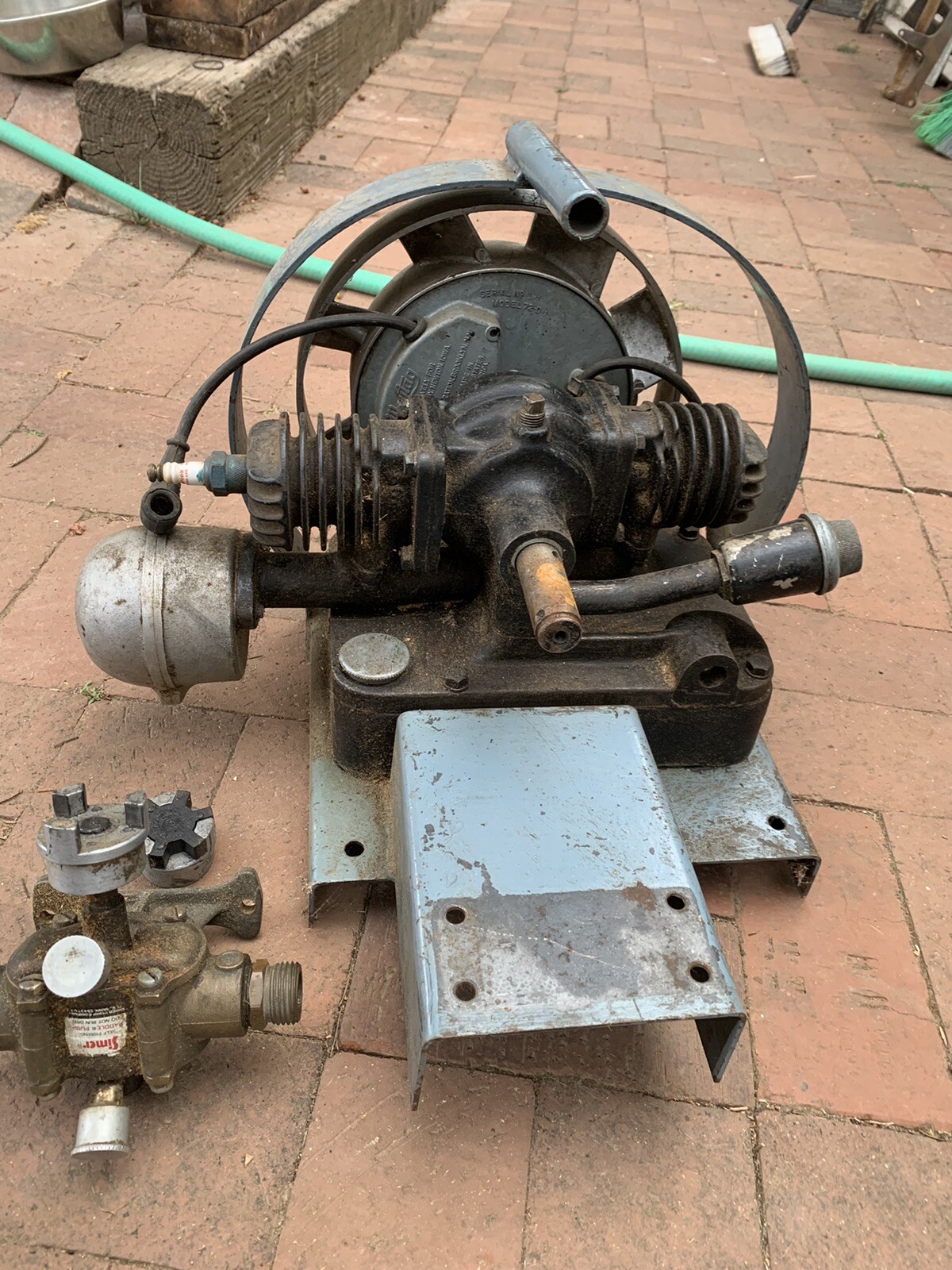 Rare simer pump maytag engine Base Le Claire 72 82 92 Gas Motor Project ...