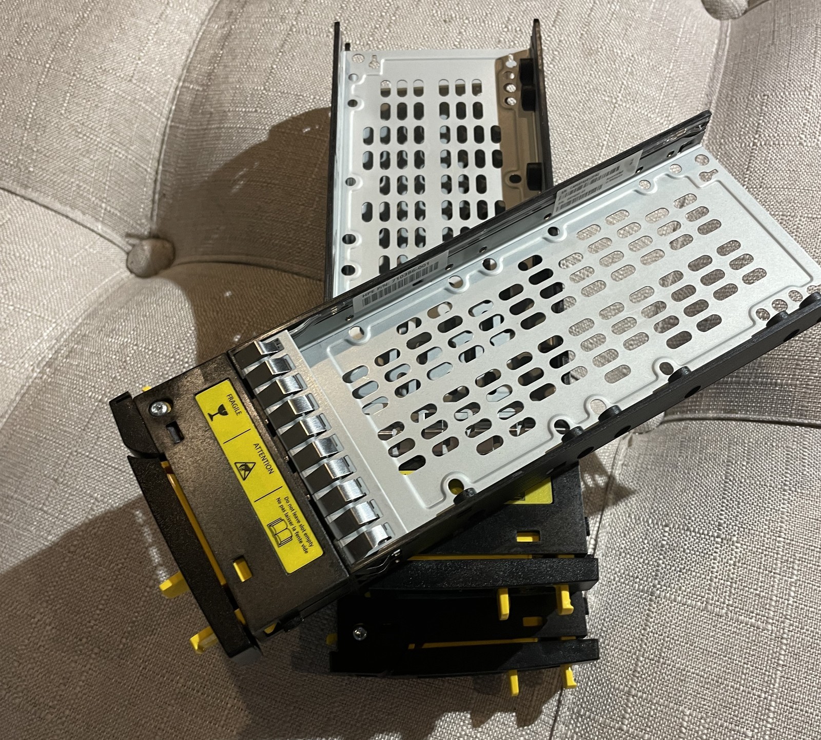 Lot of 06 - HP 3PAR 2.5 inch Drive Tray Caddy StoreServ P/N: 710386-001 ...