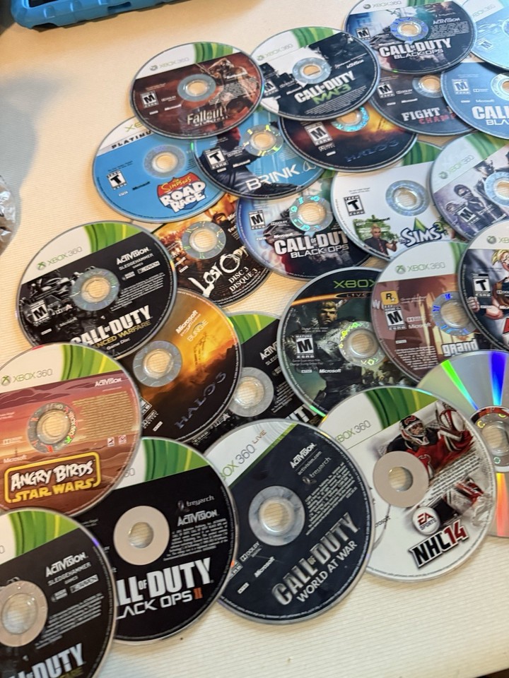 video game lot Of 47 scratched Non Working Untested Broken Xbox Cracked ...
