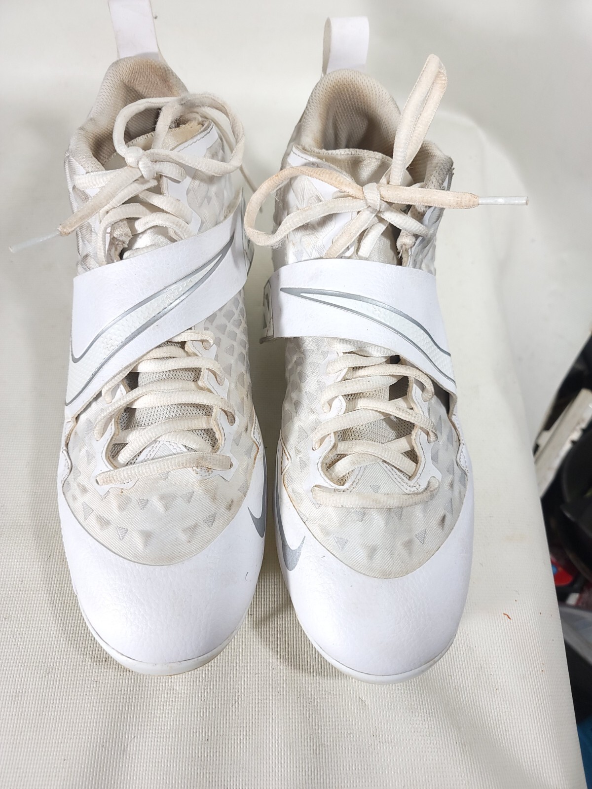 Nike White Metal Baseball Cleats . Zoom Trout 6- AT34… - Gem