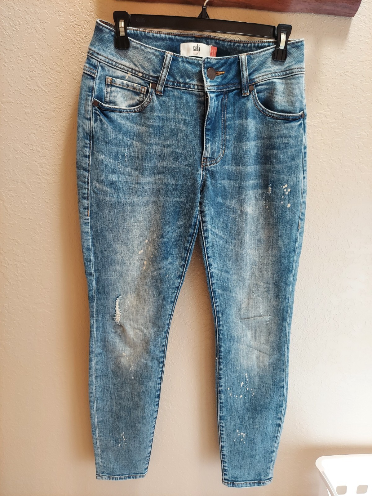 CAbi Cinch Skinny #5492, Size 6, High waist, Distressed , Light wash ...