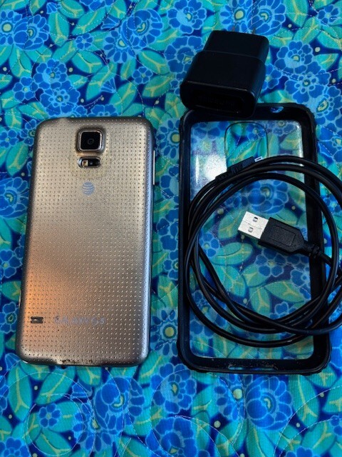AT&T Samsung Galaxy S5 G900A 4G Smart Phone Bundle | eBay