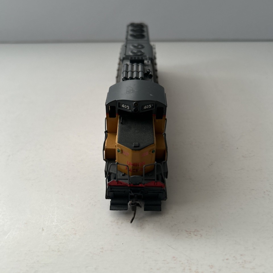 HO Tenshodo brass Union Pacific SD-24 diesel engine #405 | eBay